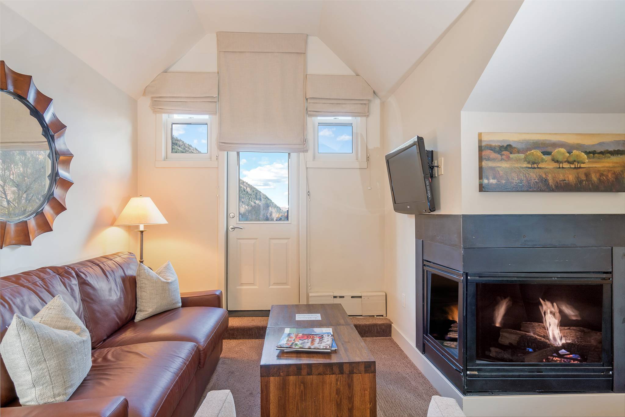 Hotel Columbia 40-41